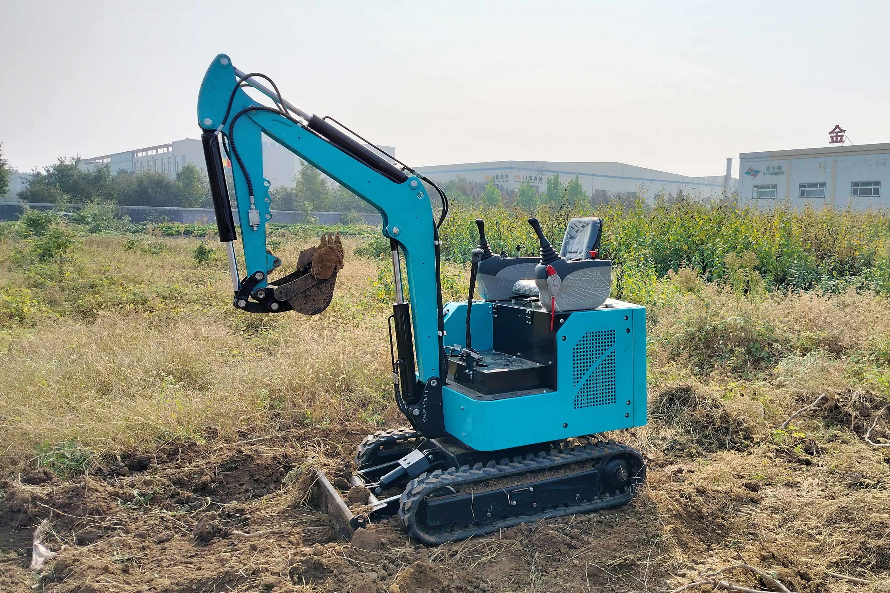 The functions of a mini excavator dozer blade. - China Mini Excavators ...